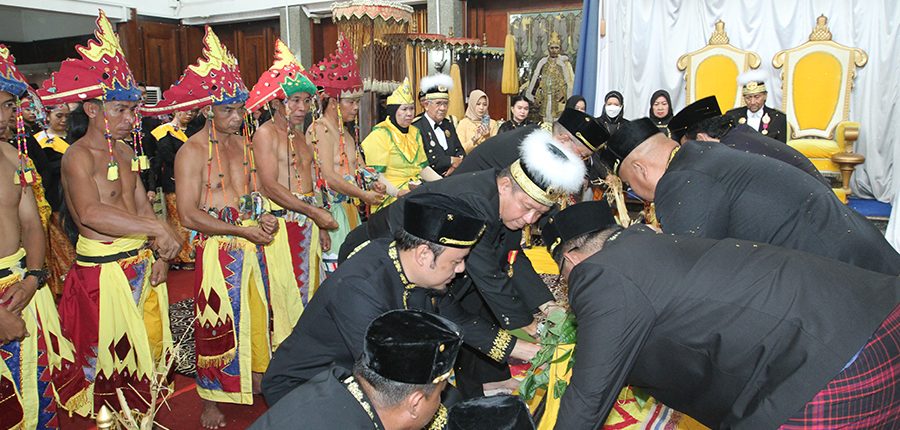 Tiang Ayu Direbahkan, Tanda Berakhirnya Erau – Bujurnews.com Tiang Ayu Direbahkan, Tanda Berakhirnya Erau – Bujurnews.com